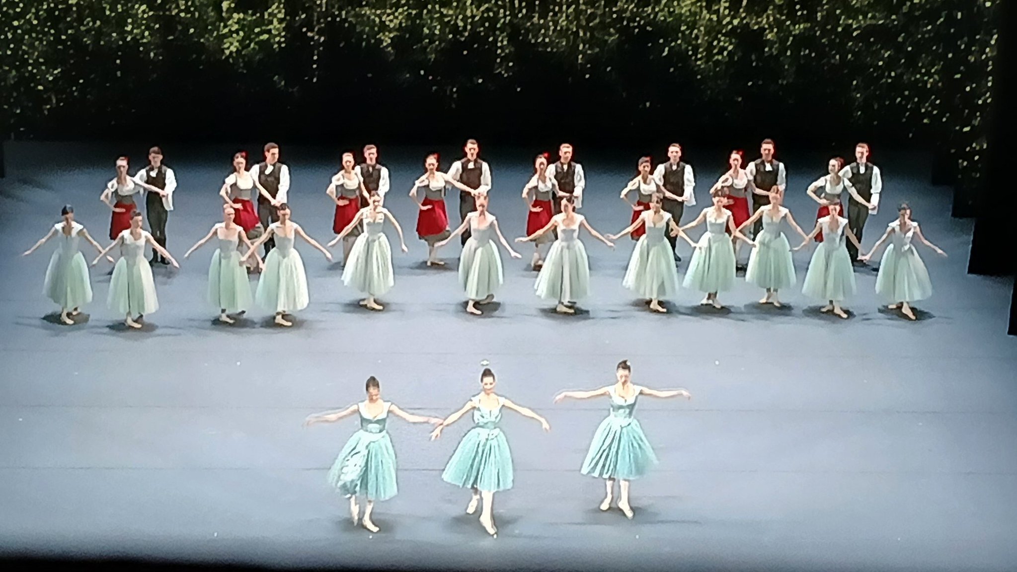 Vienna State Opera Ballet - Shifting Symmetries (mixed programme ...