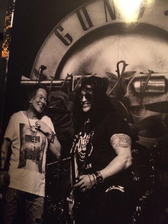 Axl Rose: The Greatest Transformation of 2016 - GUNS N' ROSES ...