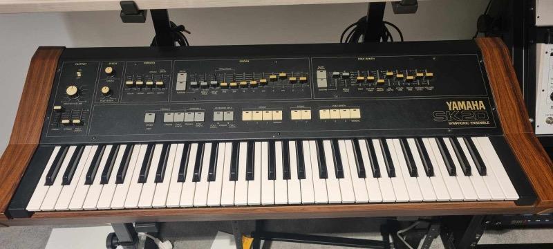 YAMAHA SK-20 analóg szinti orgona string machine - Szintetizátor ...