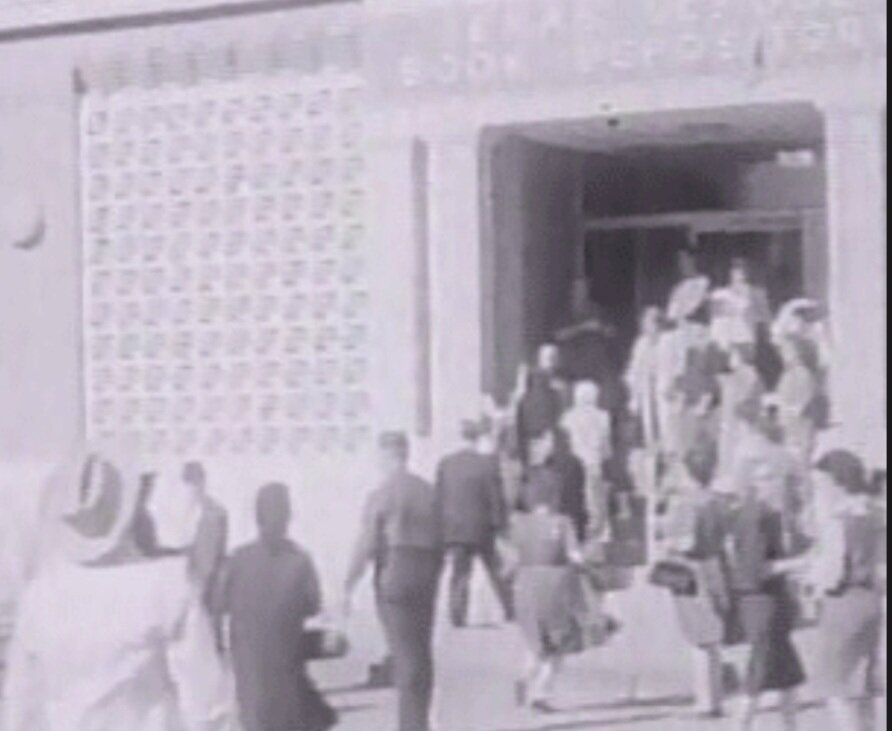 Those Front Steps - Page 38 - JFK Assassination Debate - The Education ...