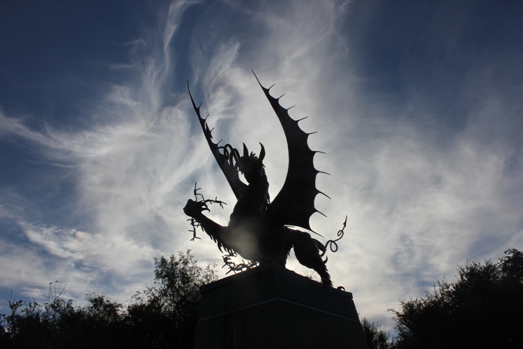 The Mametz Wood Dragon - Cemeteries and memorials - The Great War (1914 ...