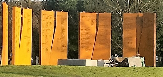 The New War Memorial In Camelon,Falkirk. - Cemeteries and memorials ...