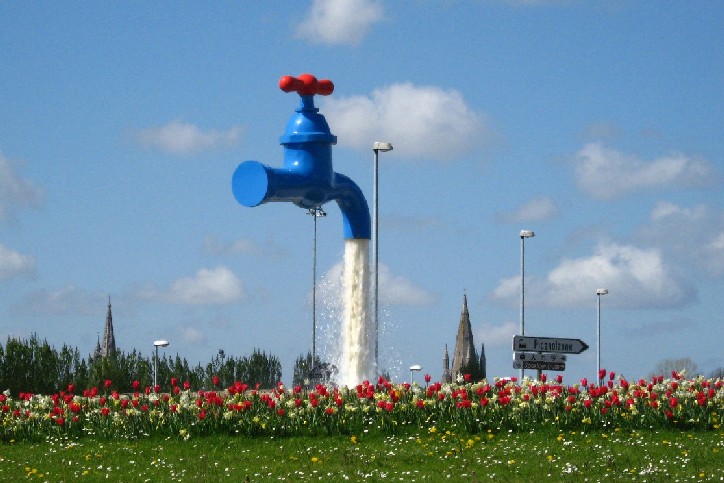 'The Floating Tap' sculpture at Ypres - Battlefields - visiting and ...