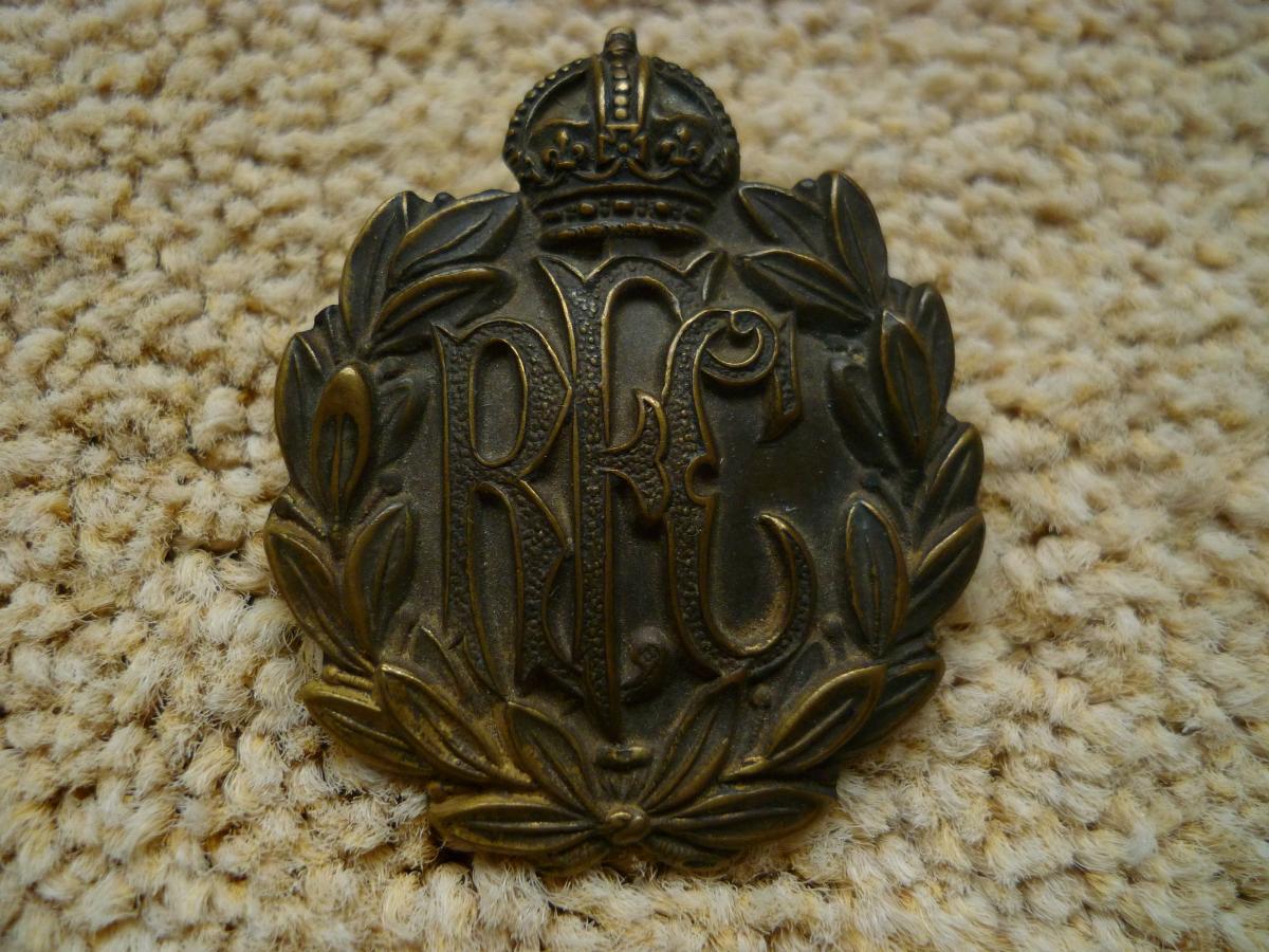 RFC Cap Badge? - Uniforms,Cap Badges and Insignia - The Great War (1914 ...