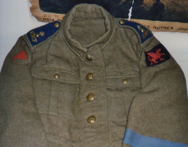 Reversed 38th Welsh Division patch - Uniforms,Cap Badges and Insignia ...