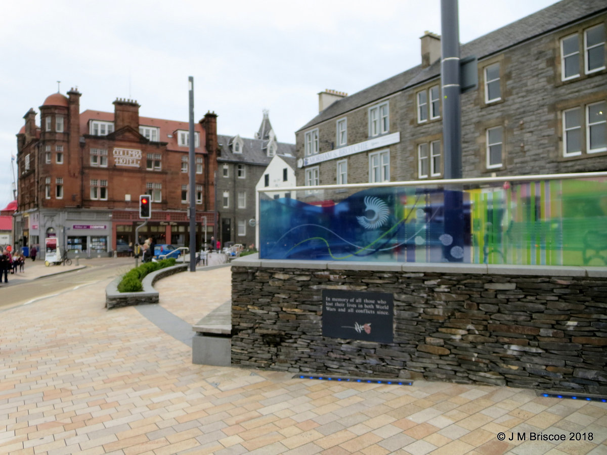 War Memorial, Oban - Cemeteries and memorials - The Great War (1914 ...