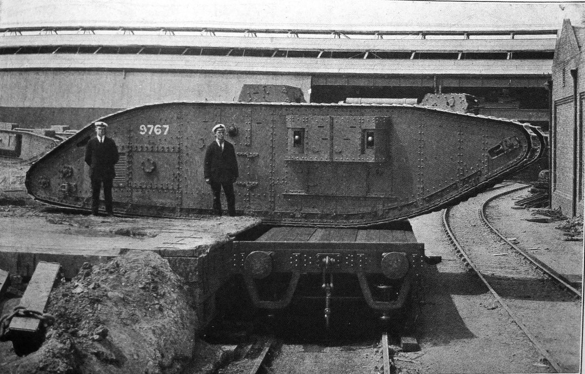 How were tanks transported? - Arms and other weapons - The Great War ...