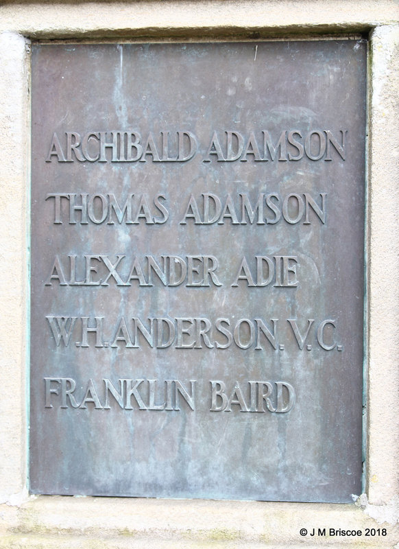 Cardross WWI and WWII War Memorial - Cemeteries and memorials - The ...