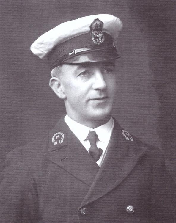 Motor Launches officer service RNVR - Sailors, navies and the war at ...