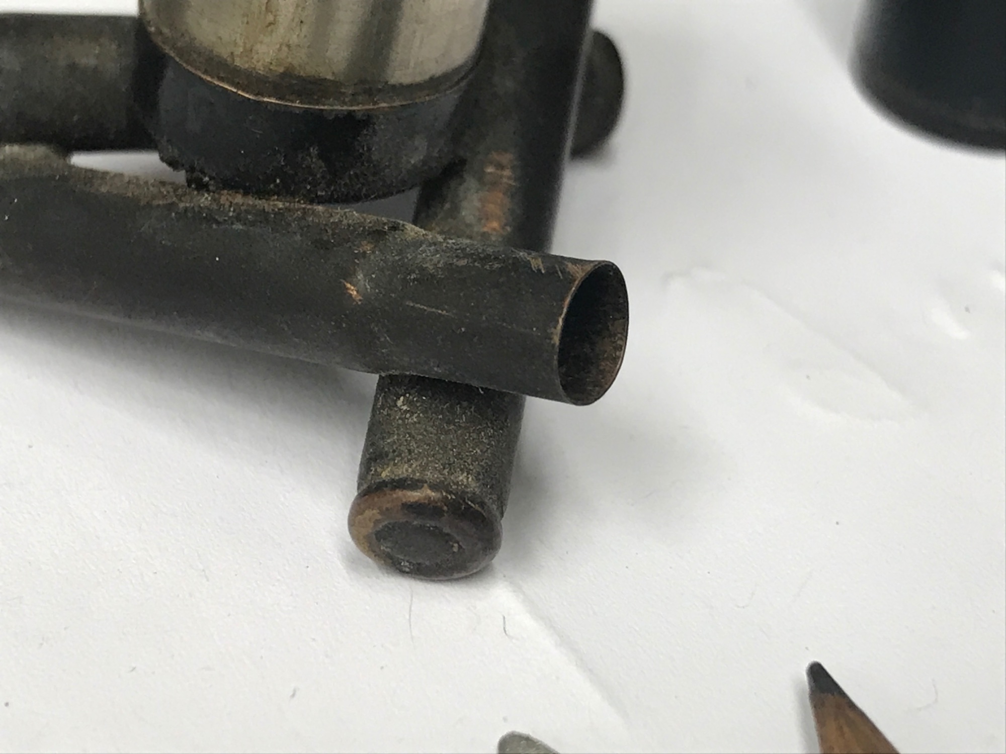 Could sone one ID this bullet please if it’s a real cartridge ..is it ...