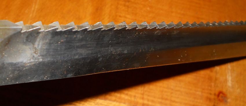 Experimental Sawback SG 71/84 Bayonet - Arms and other weapons - The ...