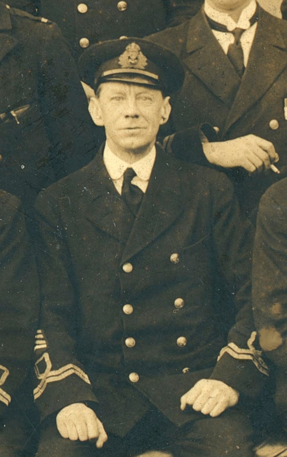 HMS Wallington / Humber Examinations Service - Uniforms,Cap Badges and ...