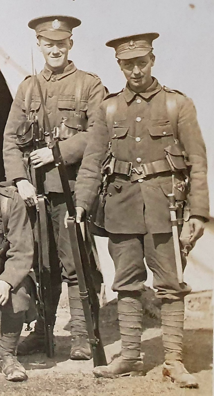 Help to identify 7th Robin Hood Rifles. Cap Badge - Uniforms,Cap Badges ...