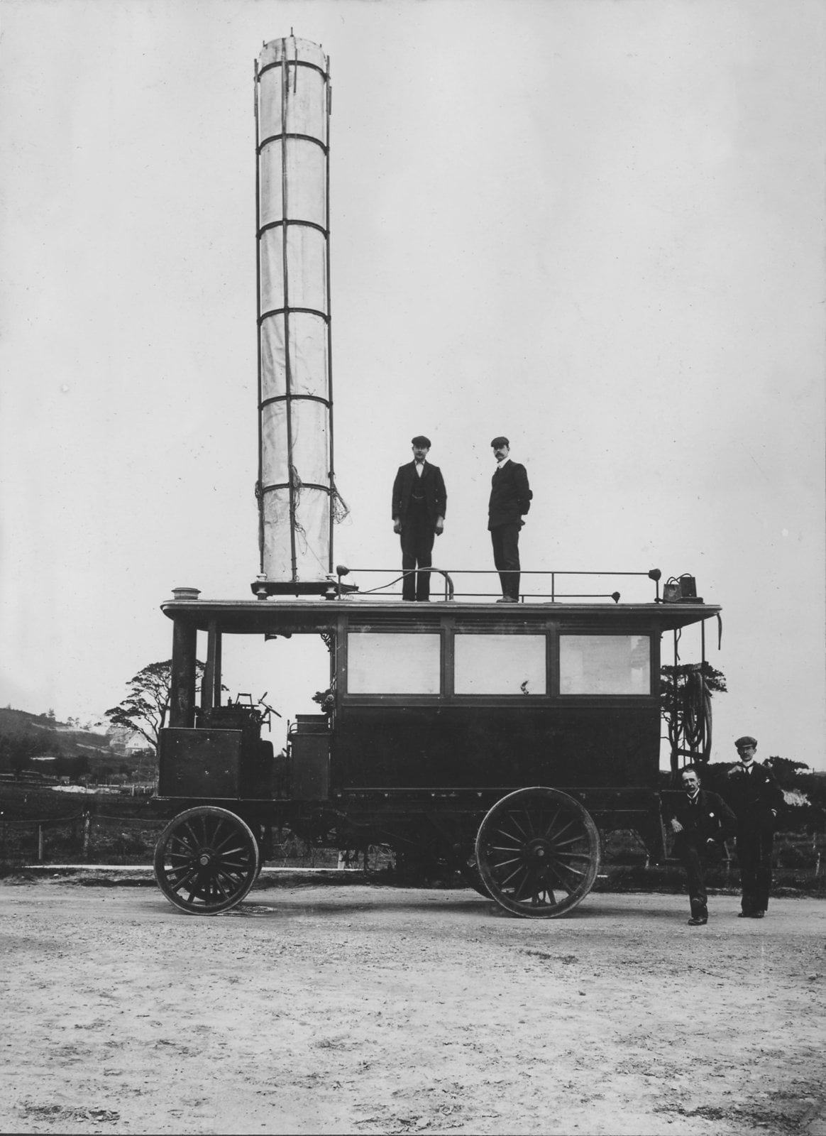 Wireless Antennas used during WW1 - Other Equipment - The Great War ...