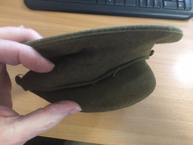 WW1 Cap ? - Uniforms,Cap Badges and Insignia - The Great War (1914-1918 ...