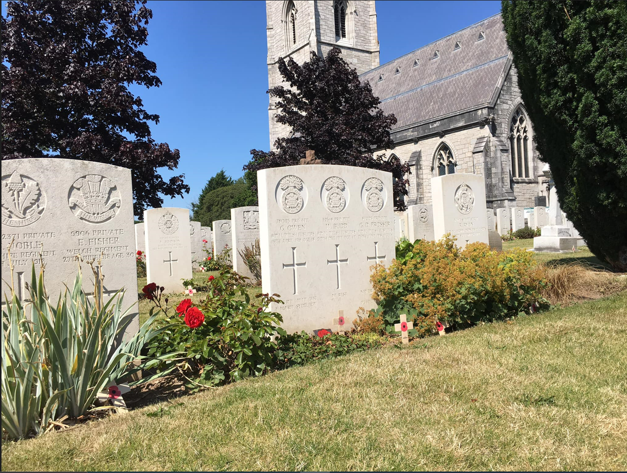 Triple CWGC headstones - Cemeteries and memorials - The Great War (1914 ...
