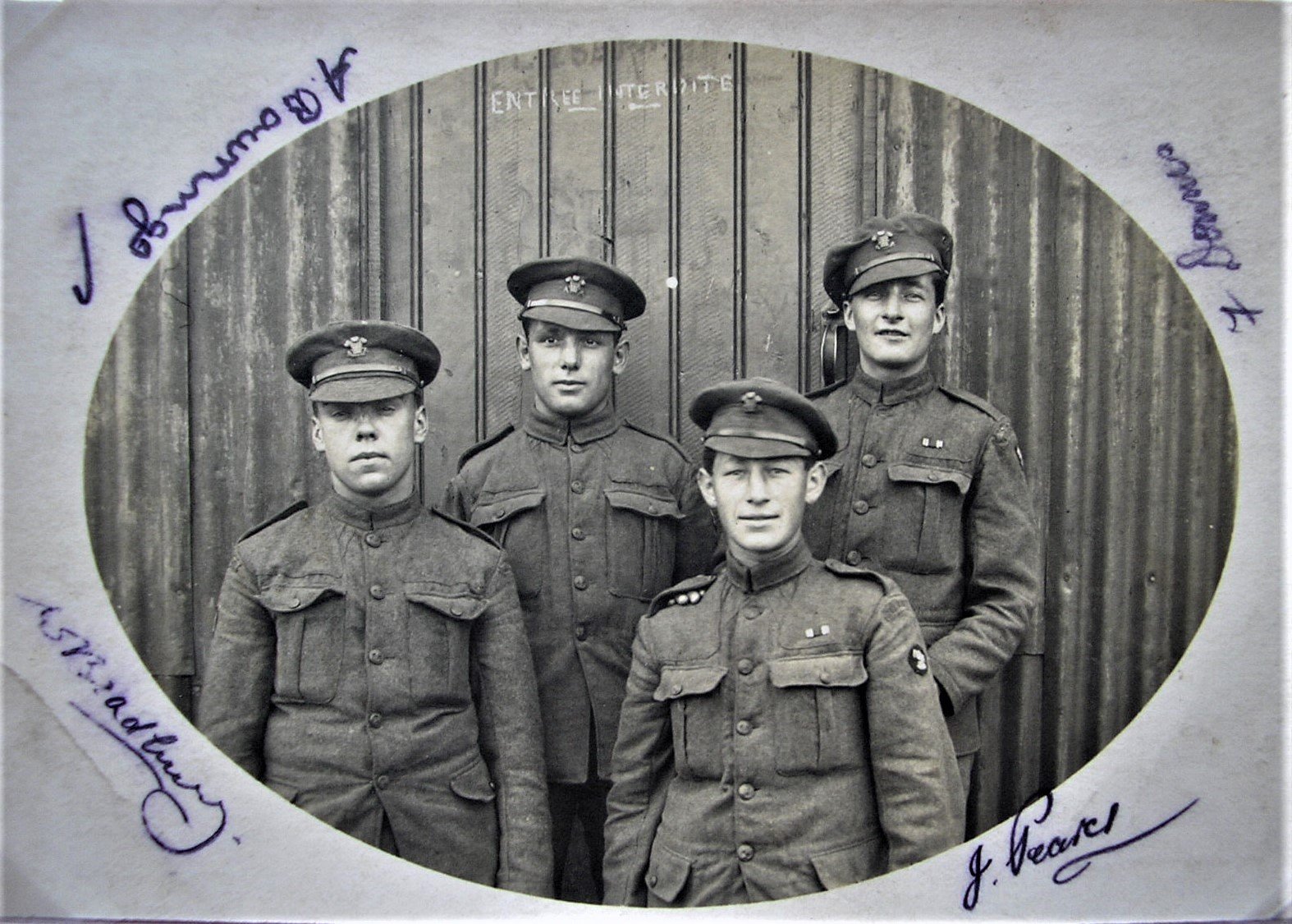 2/15th London Regiment group photograph - Soldiers and their units ...