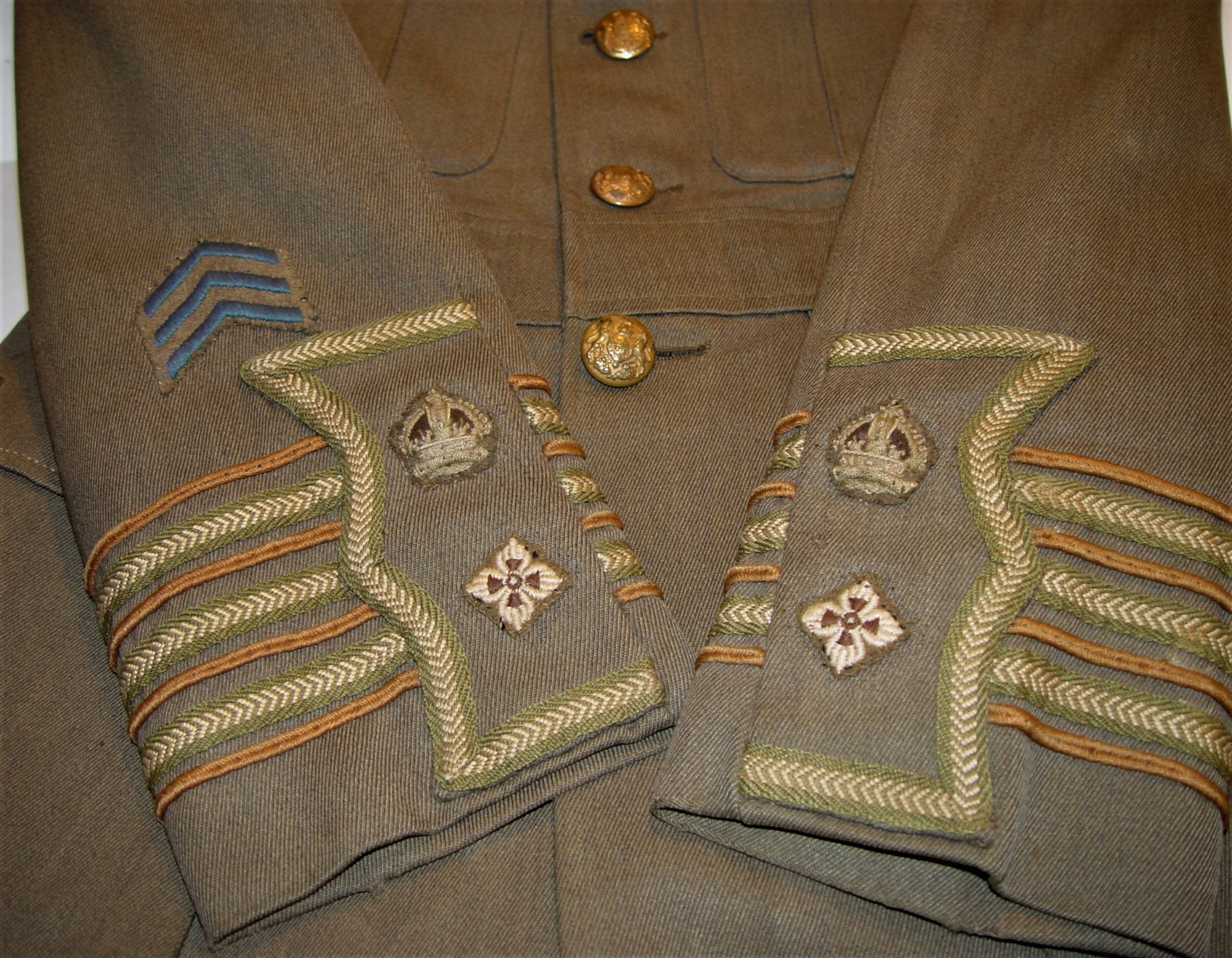 Cuff and Epaulette ranks - Uniforms,Cap Badges and Insignia - The Great ...