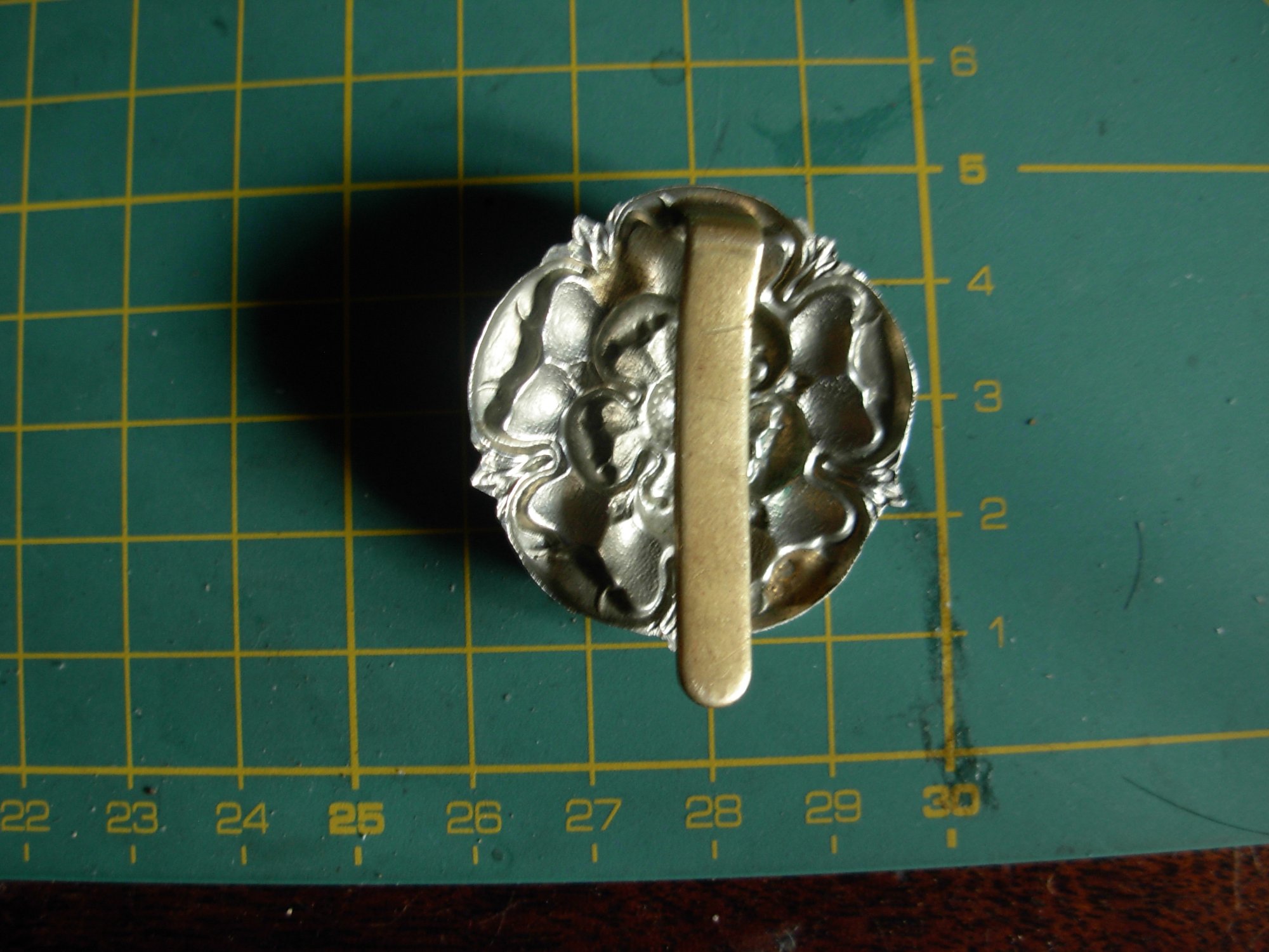 Unknown large rose badge - Officer Cadet training unit? - Uniforms,Cap ...