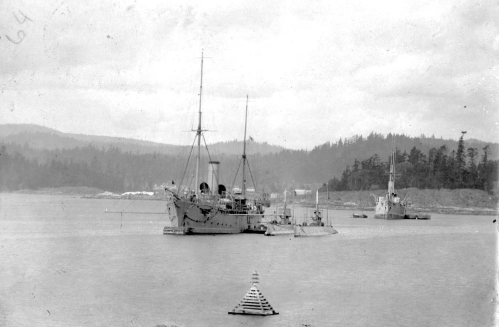 RCN submarines 1914 - Sailors, navies and the war at sea - The Great ...