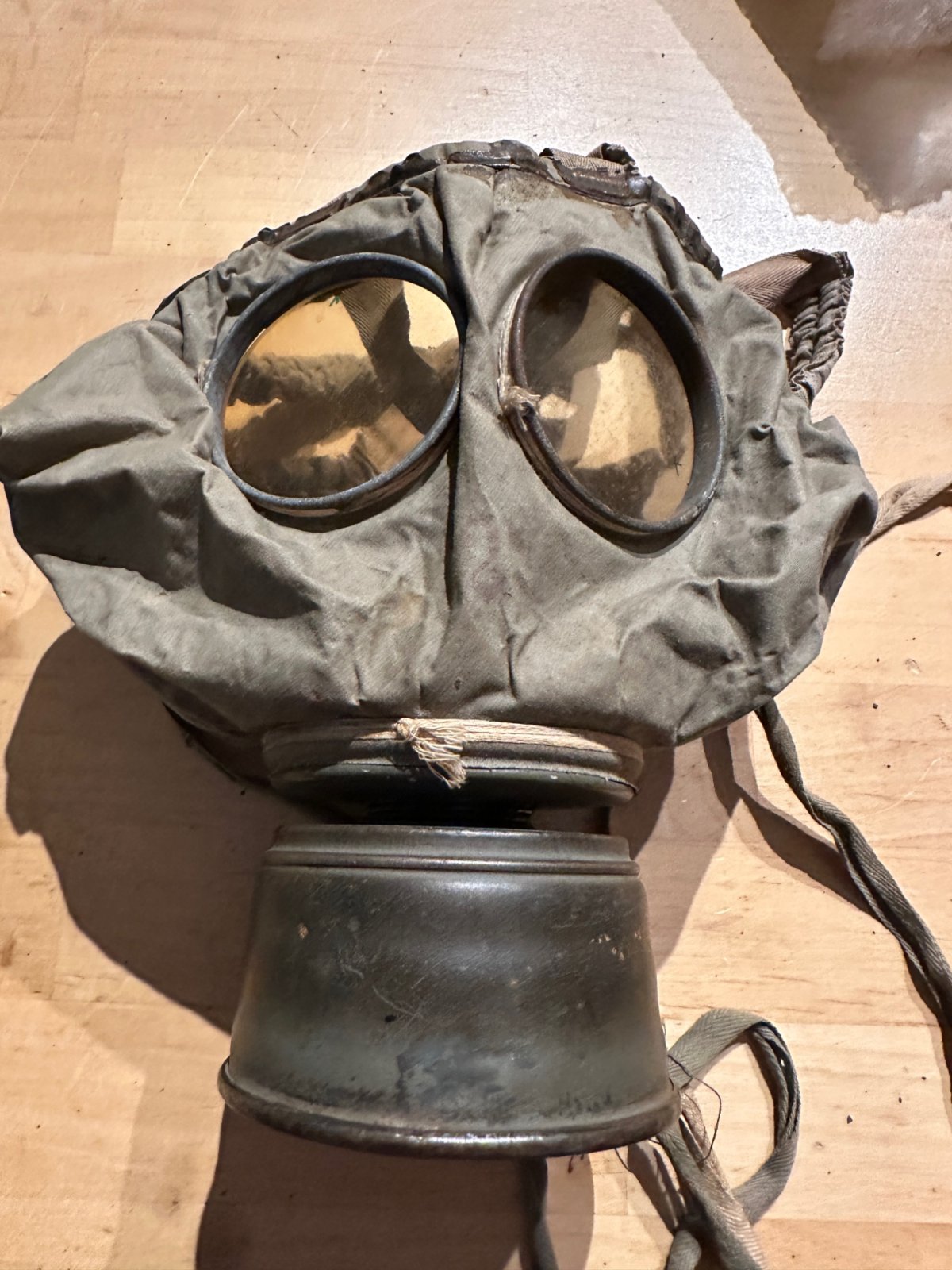 Late Rubber Frame Gas mask - Other Equipment - The Great War (1914-1918 ...