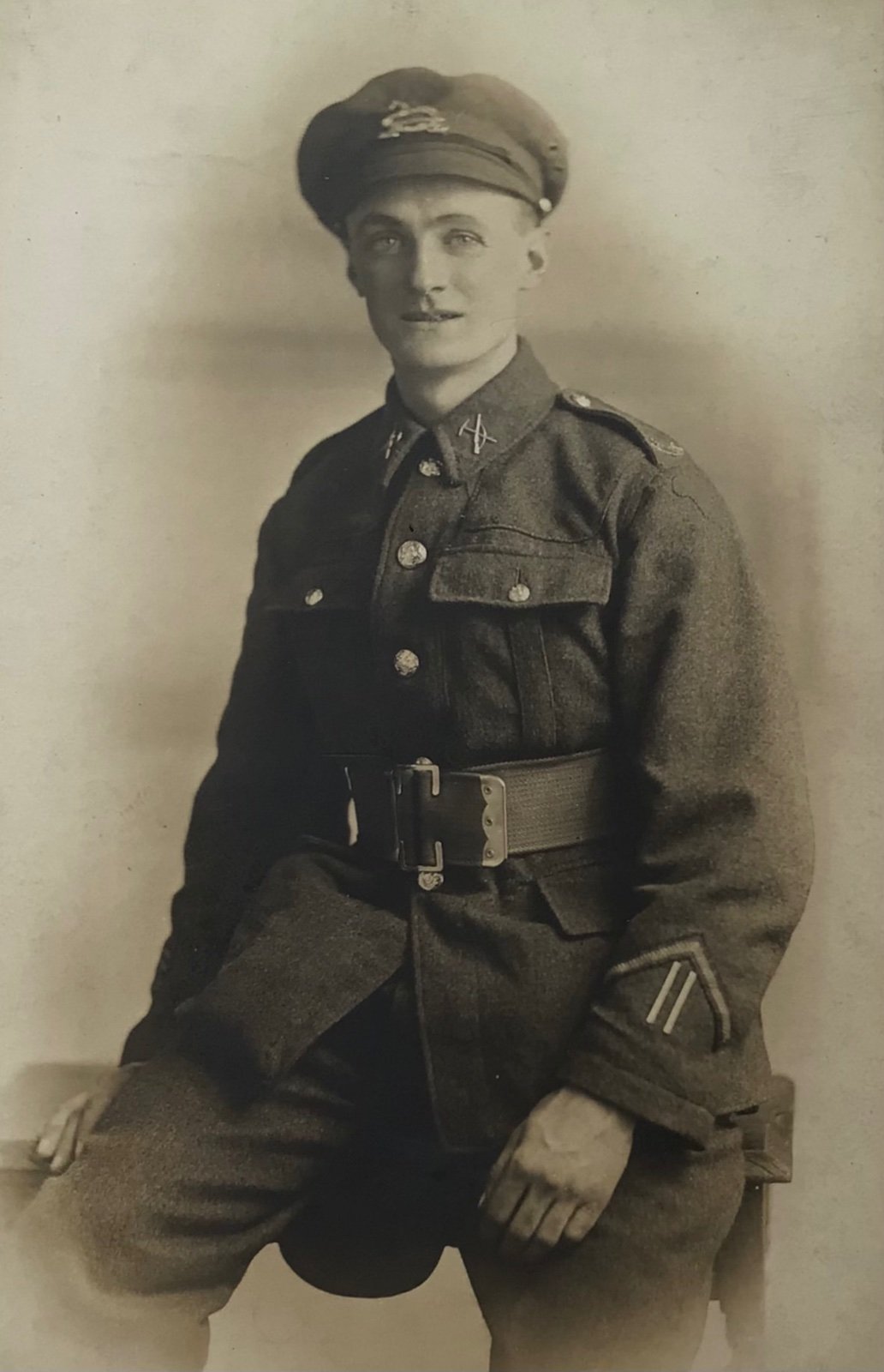 Identifying the uniform in a photograph - Soldiers and their units ...