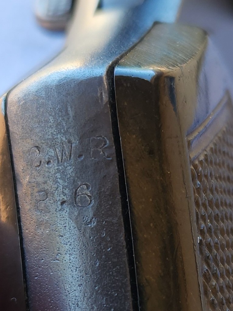 1918 Webley MkVI questions - Arms and other weapons - The Great War ...