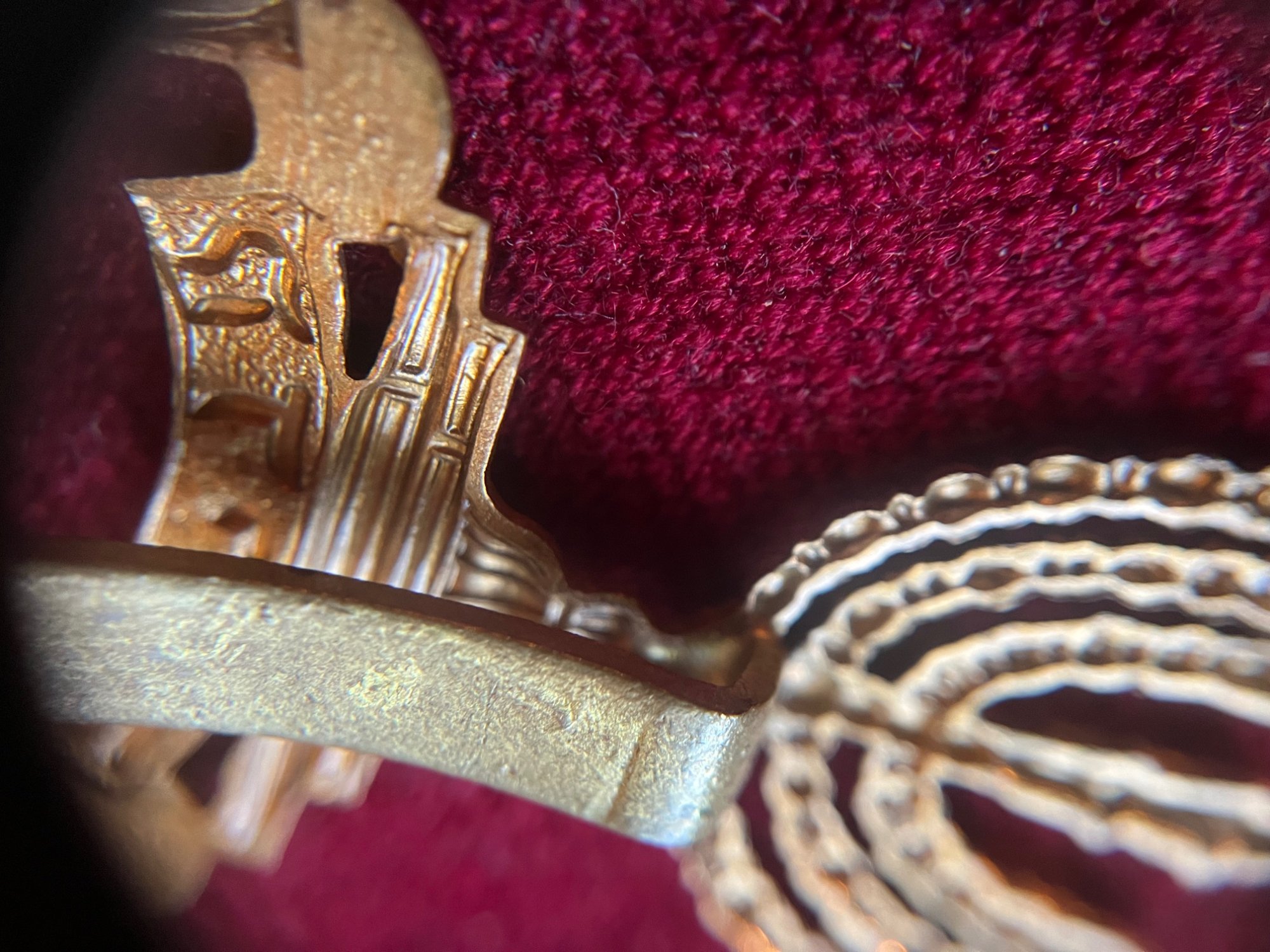Jewish Battalion Cap Insignia - fake? - Uniforms,Cap Badges and ...