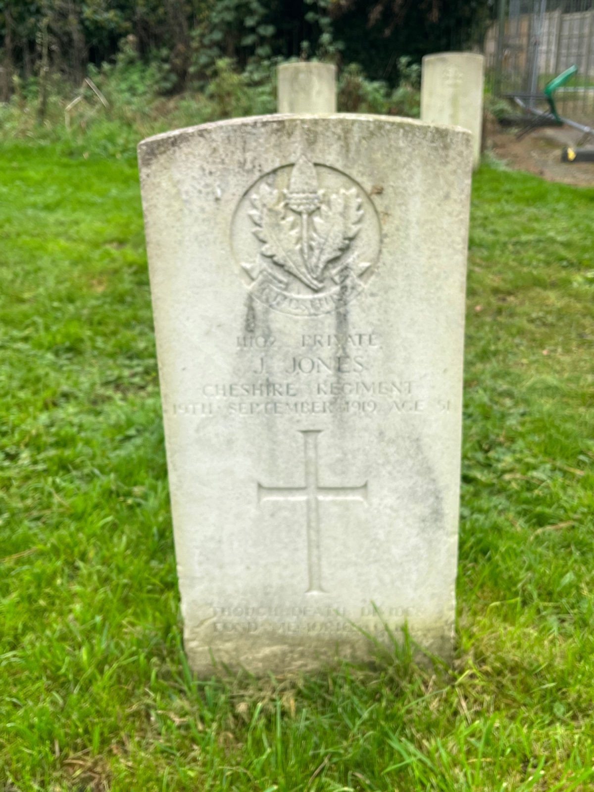 Overleigh Cemetery Cheshire Regiment graves - Cemeteries and memorials ...