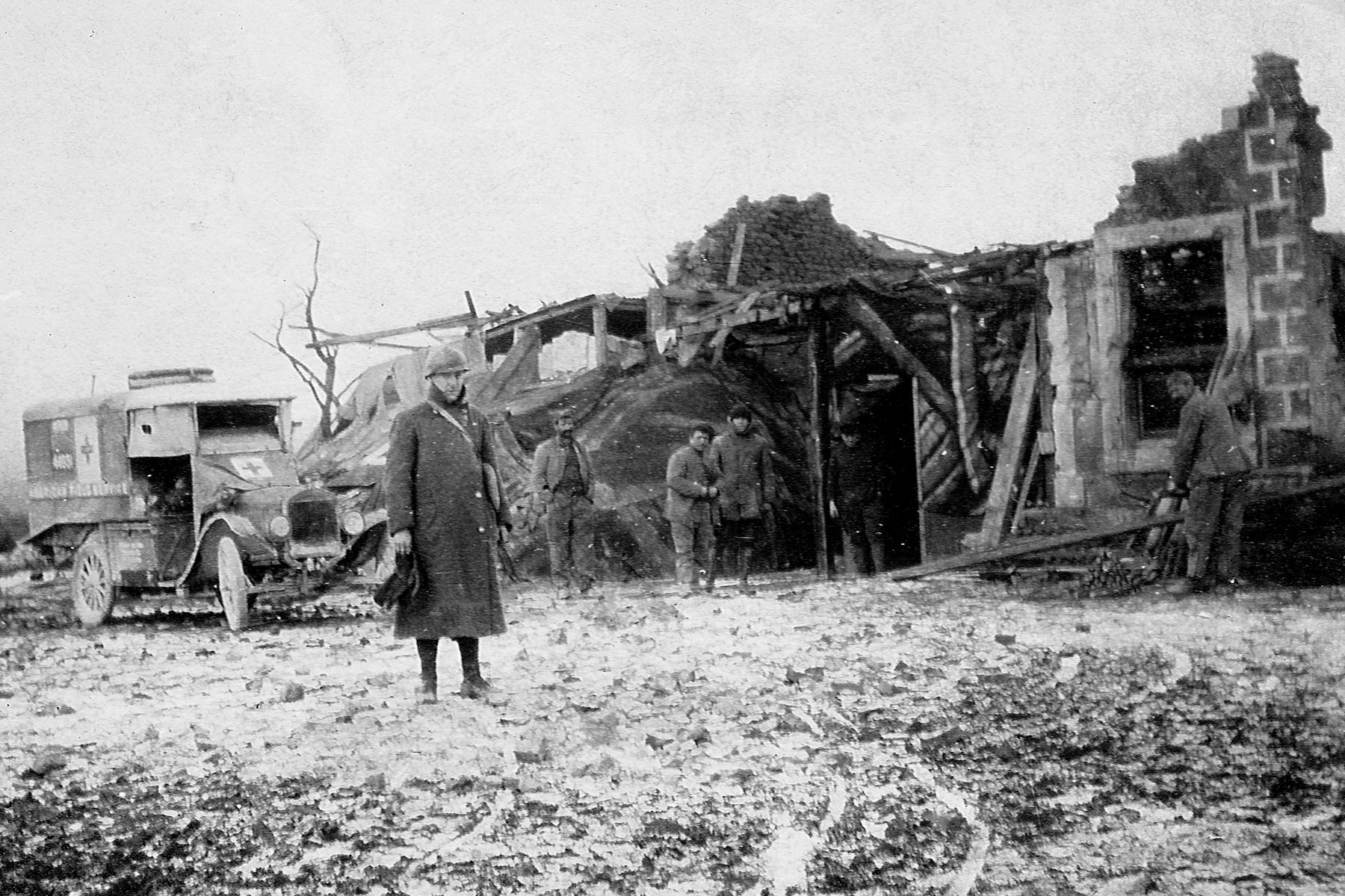 Ambulance make and model? - Other Equipment - The Great War (1914-1918 ...