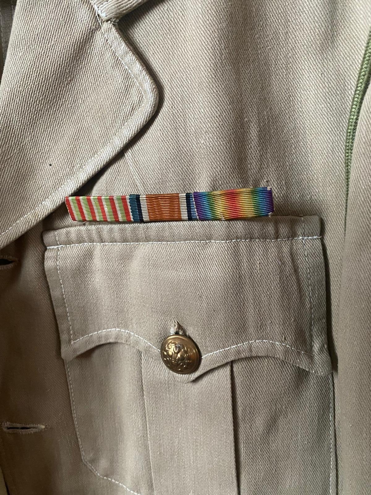 Colonel uniform jacket to be identified - Uniforms,Cap Badges and ...