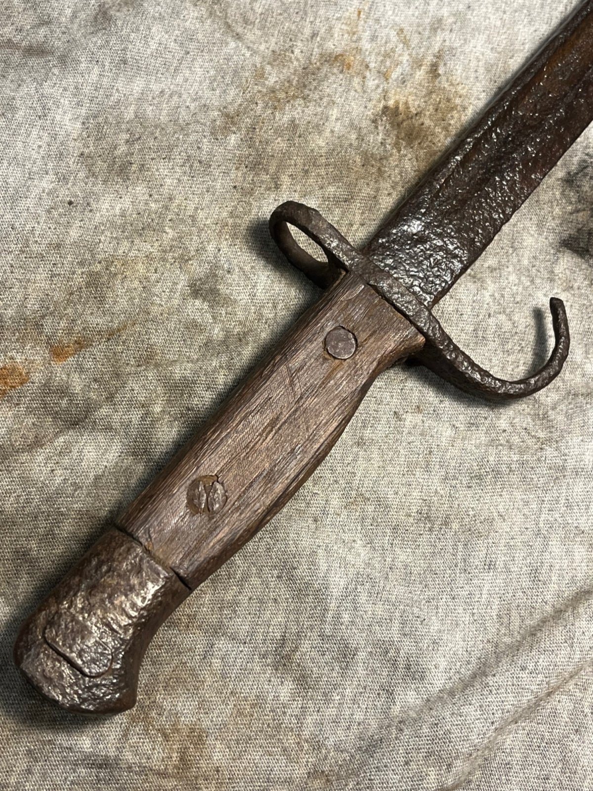 Conservation of a “Gallipoli” Hooked Quillion 1907 Bayonet - Arms and ...