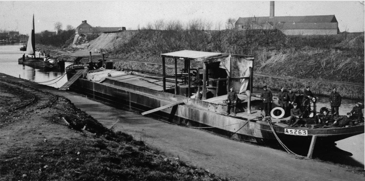 History of barge used on Western Front, AS270 - Other Equipment - The ...
