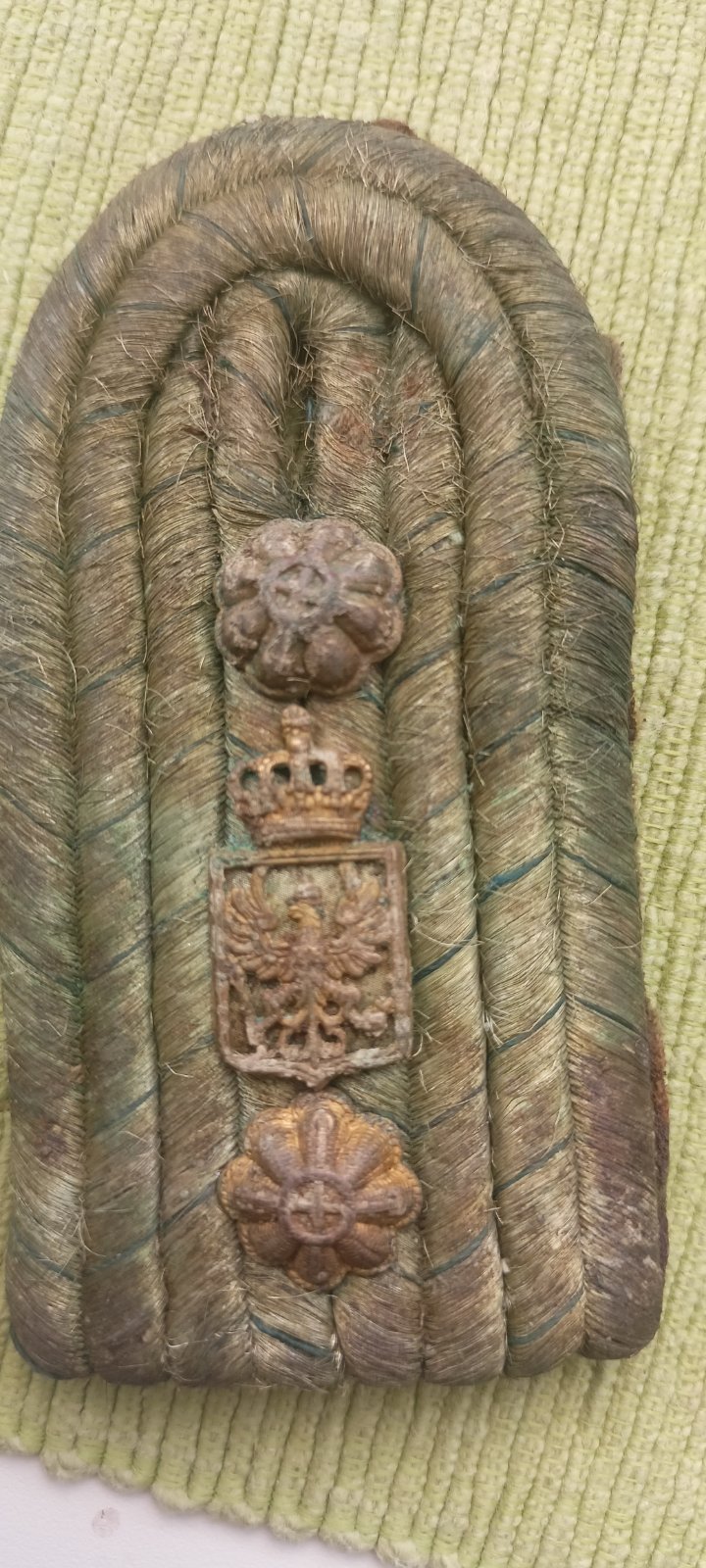Help with shoulder mark - Uniforms,Cap Badges and Insignia - The Great ...