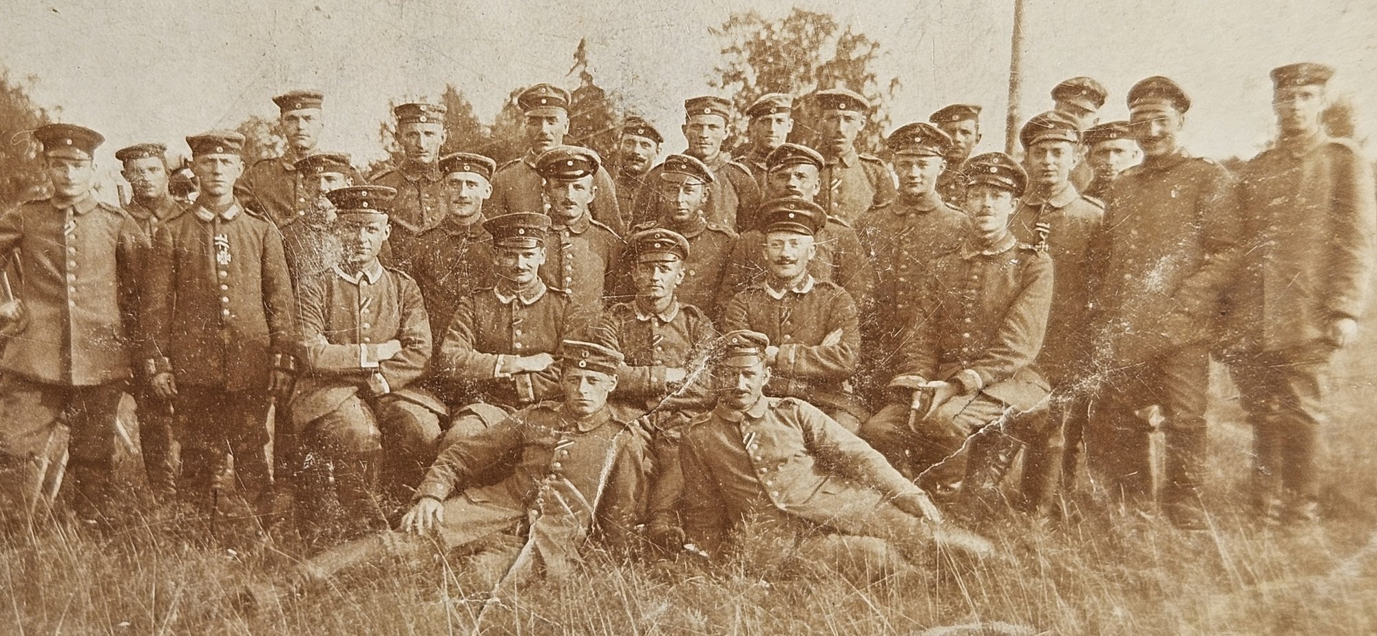 Help in identifying a German unit - Uniforms,Cap Badges and Insignia ...