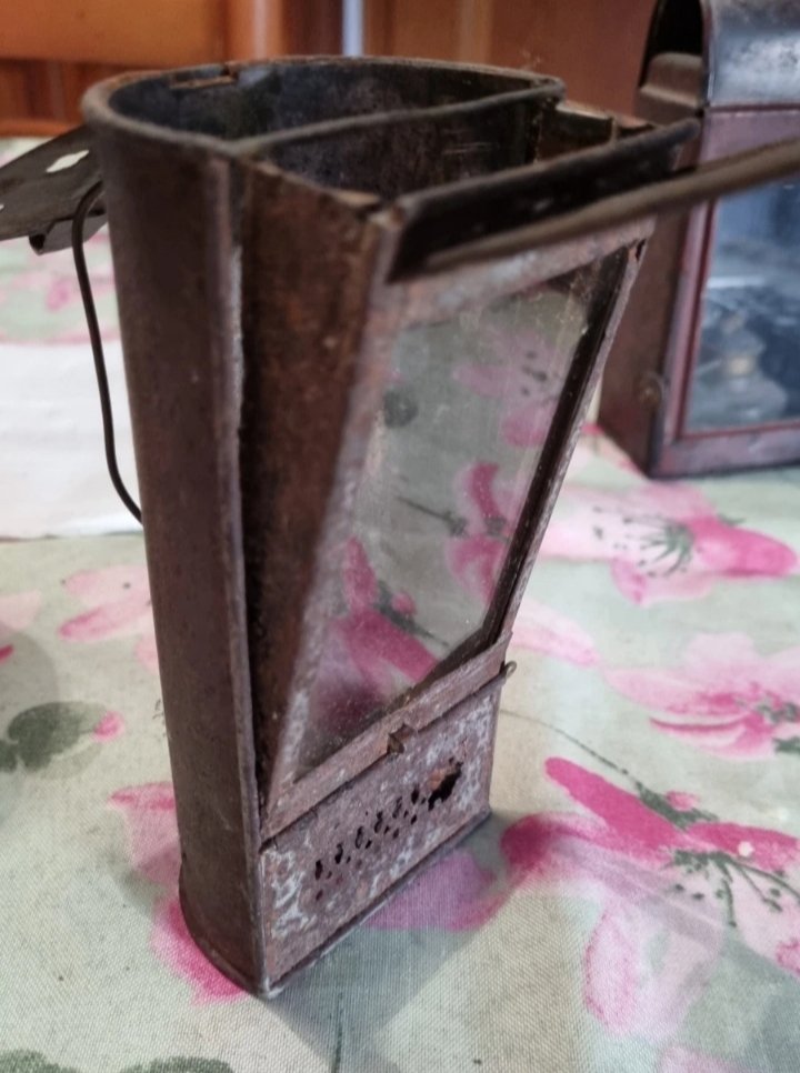French WW1 lantern? - Other Equipment - The Great War (1914-1918) Forum