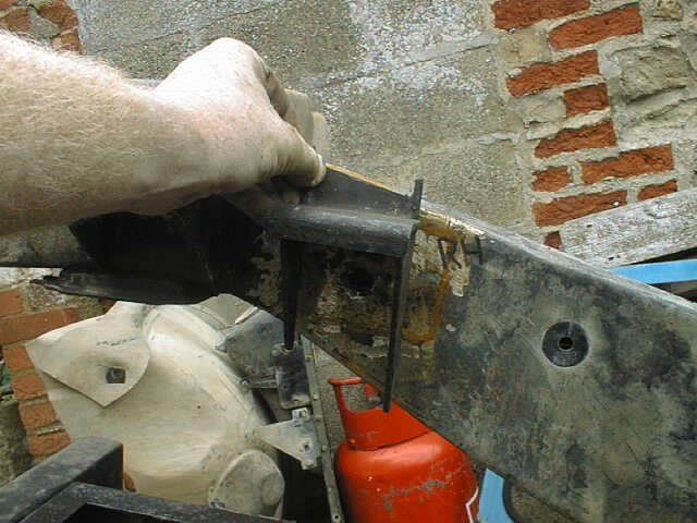 Engine Mounts 300TDI - Defender Forum (1983 - 2016) - LR4x4 - The Land ...