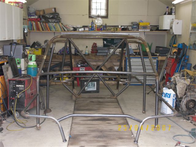 Roll Cage Hoop X-bracing design - Tools and Fabrication - LR4x4 - The ...