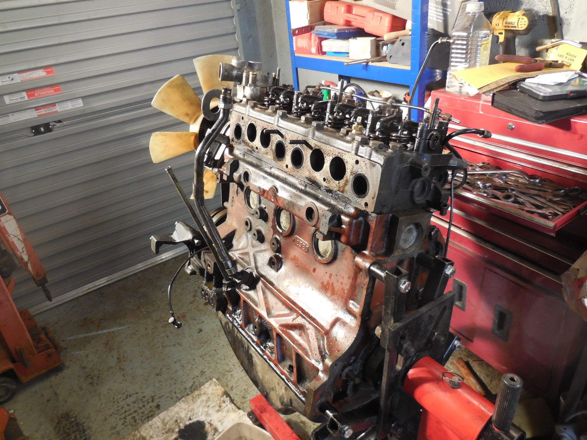 Fastening an engine to an engine stand - International Forum - LR4x4 ...