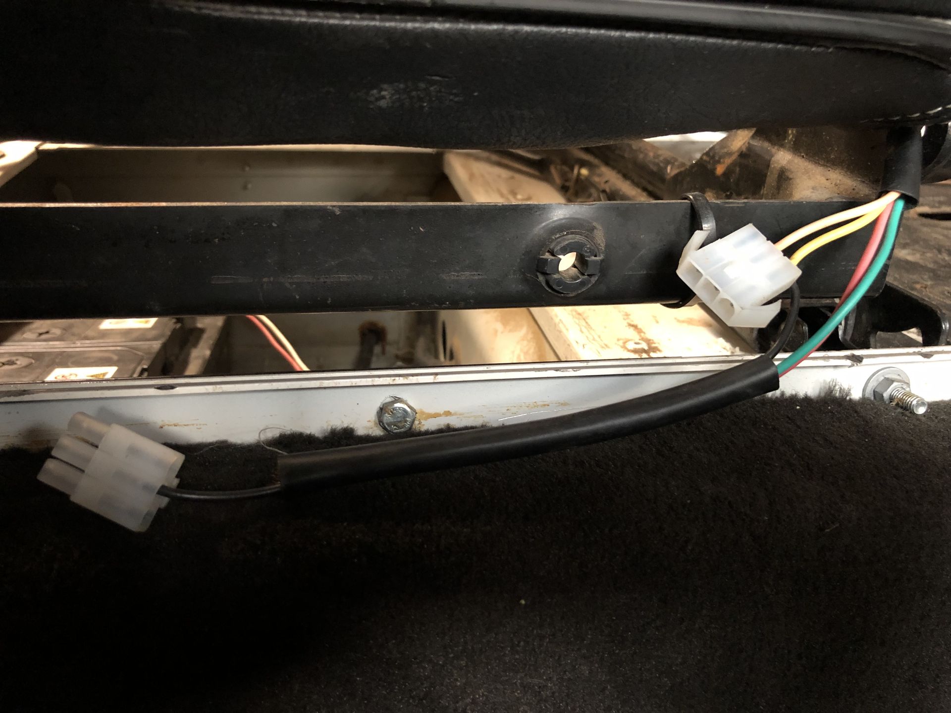 Puma heated seats - Defender Forum (1983 - 2016) - LR4x4 - The Land ...
