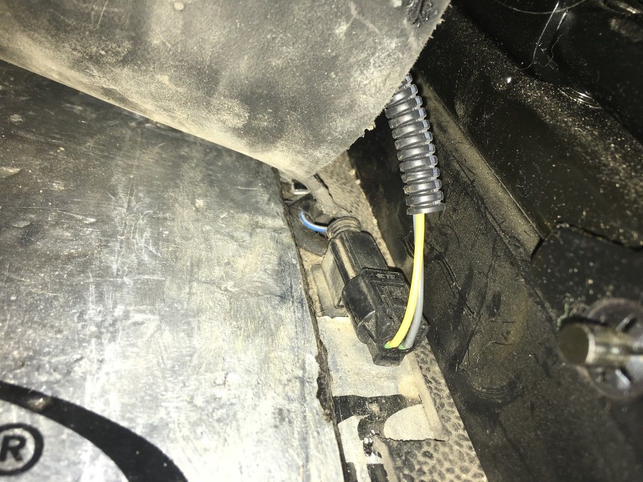 Puma heated seats - Defender Forum (1983 - 2016) - LR4x4 - The Land ...