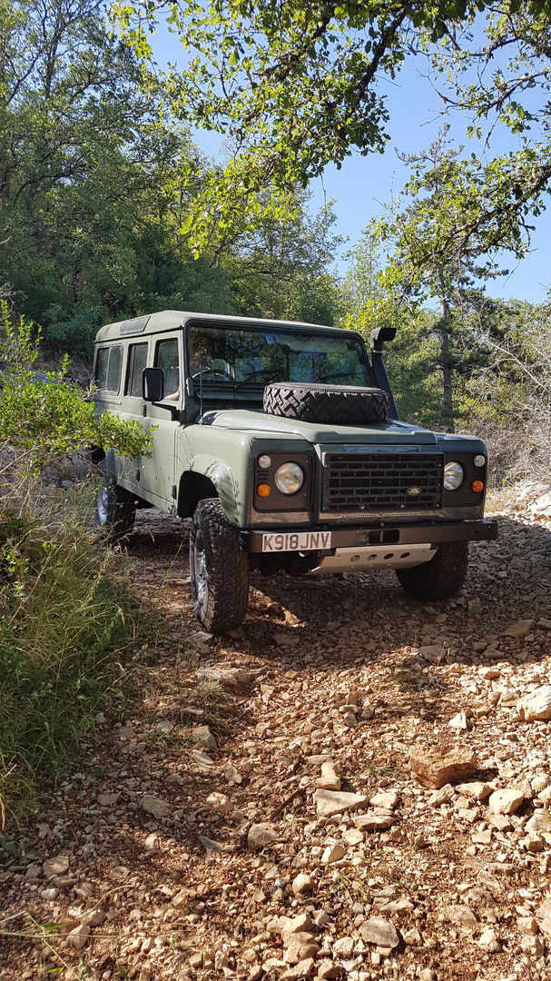 Where to put the spare wheel - Defender Forum (1983 - 2016) - LR4x4 ...