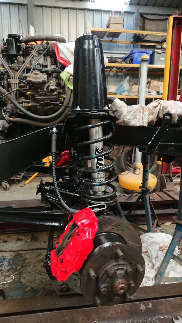 Painting brake calipers? - Defender Forum (1983 - 2016) - LR4x4 - The ...