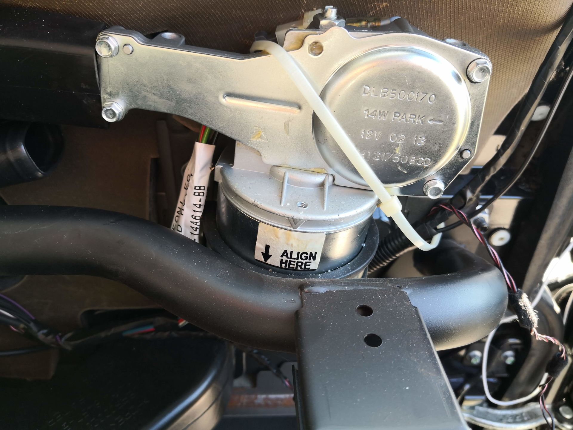 Park switch ECU Delay Relay - LR4x4 - The Land Rover Forum