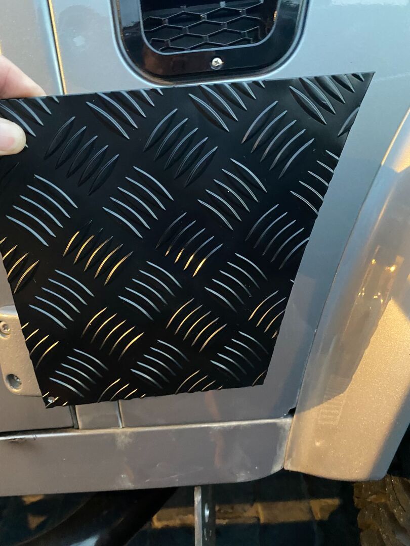Chequer Plate - Modified Vehicle Builds & Special Projects - LR4x4 ...
