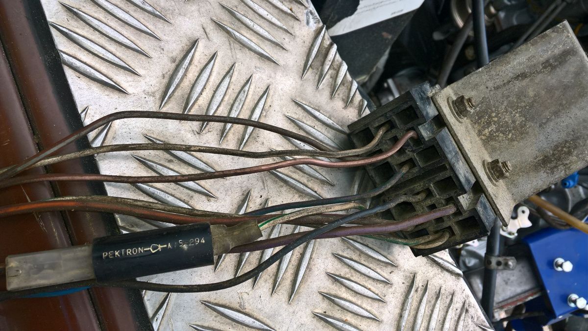 Pektron A75-294 Diodes - Defender Forum (1983 - 2016) - LR4x4 - The ...