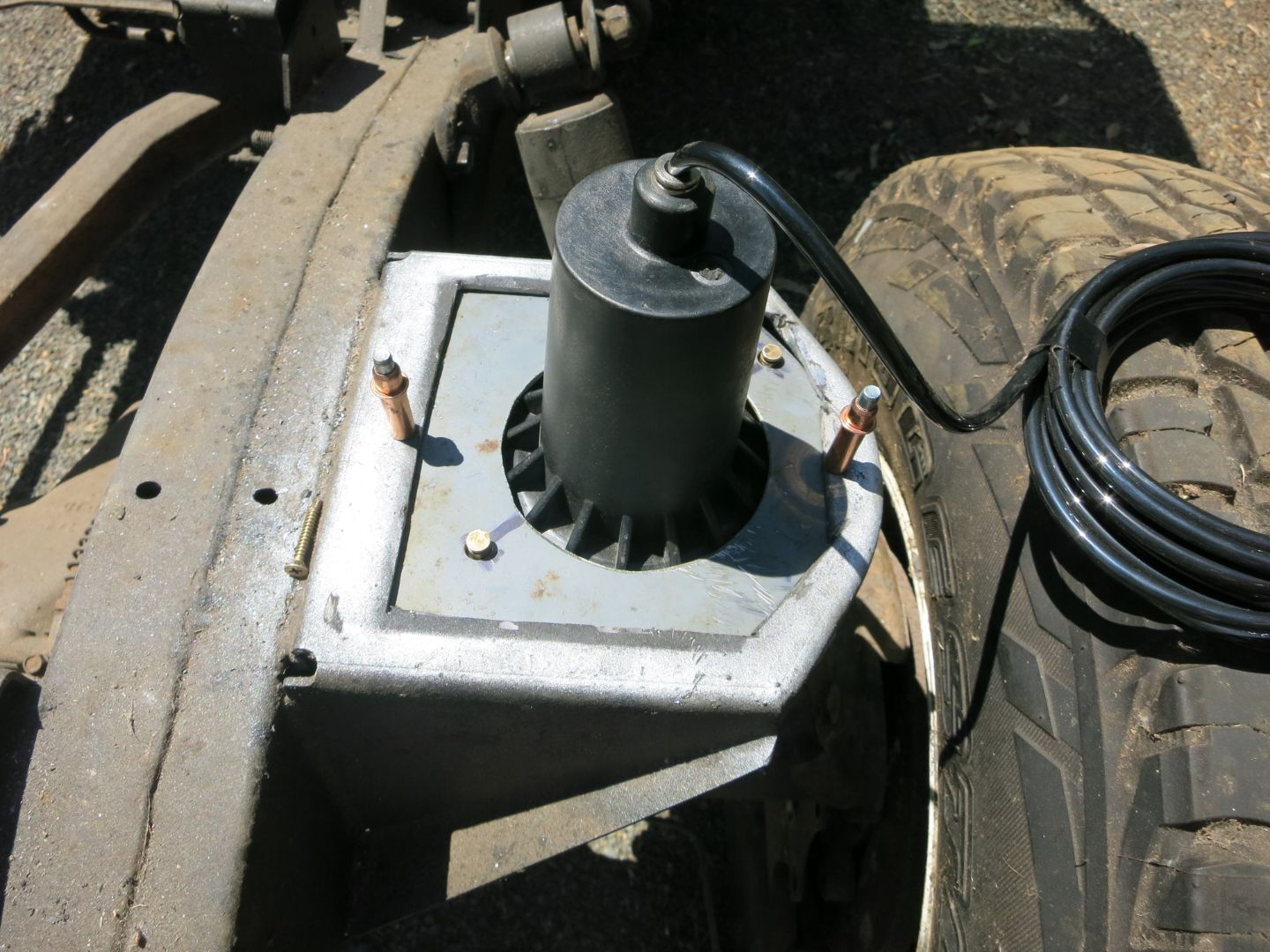 Series 2 body on 110 chassis with Disco V8/auto. - Modified Vehicle ...