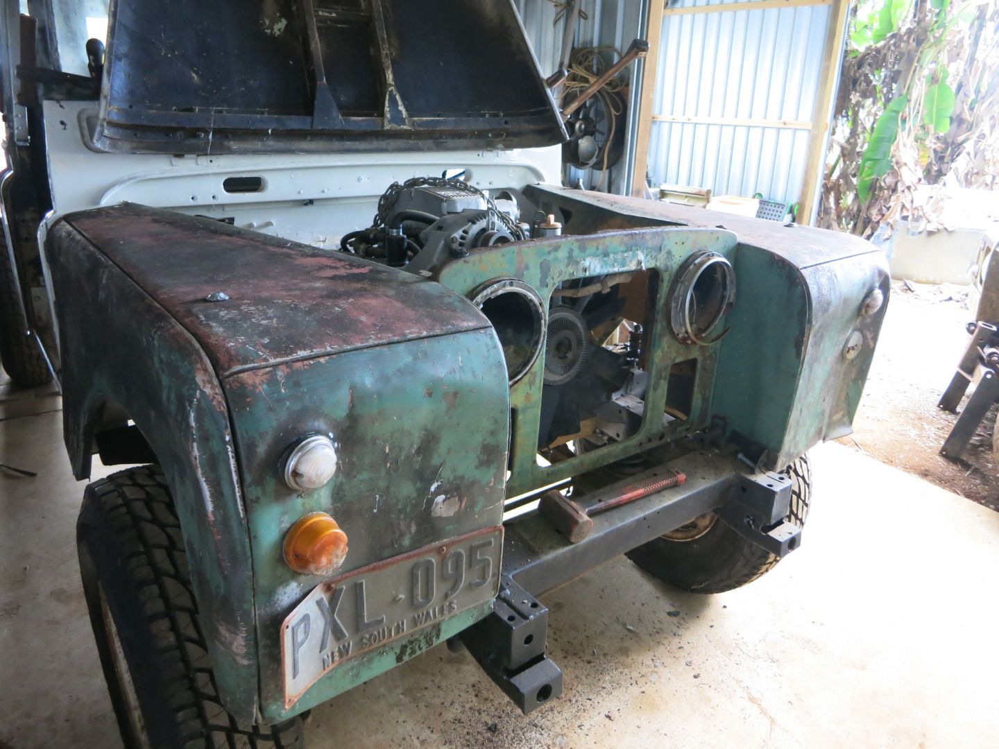 Series 2 body on 110 chassis with Disco V8/auto. - Page 2 - Modified ...
