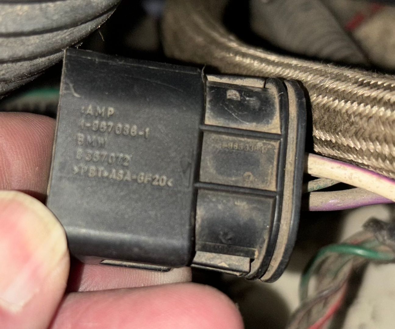 Wiring Loom Connectors - Defender Forum (1983 - 2016) - LR4x4 - The ...