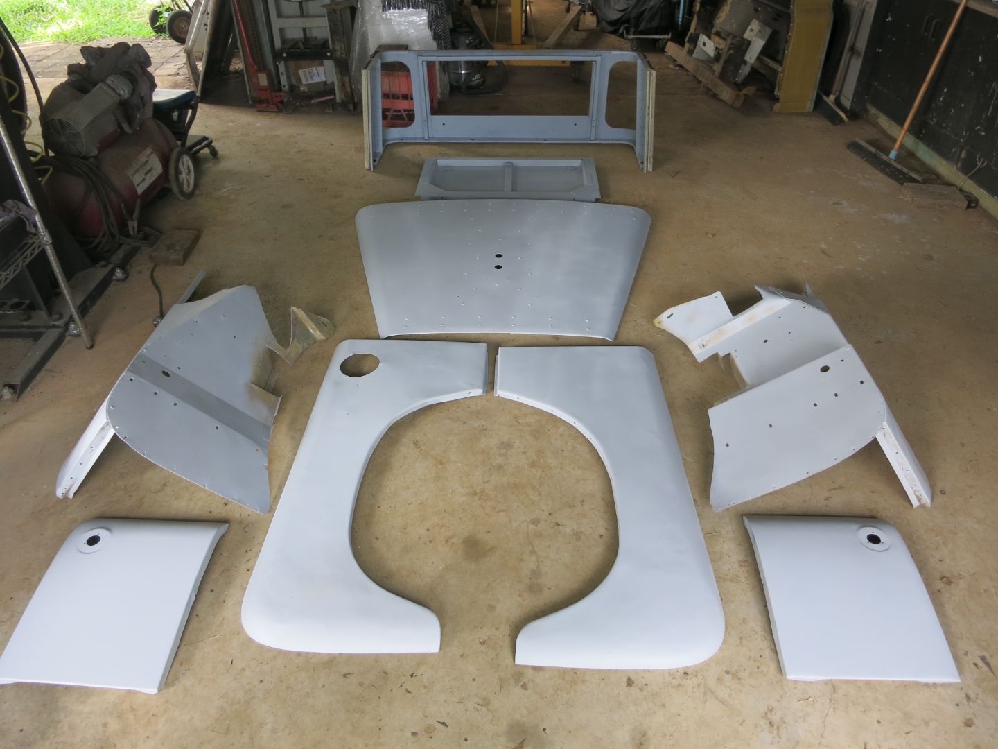 Series 2 body on 110 chassis with Disco V8/auto. - Page 9 - Modified ...